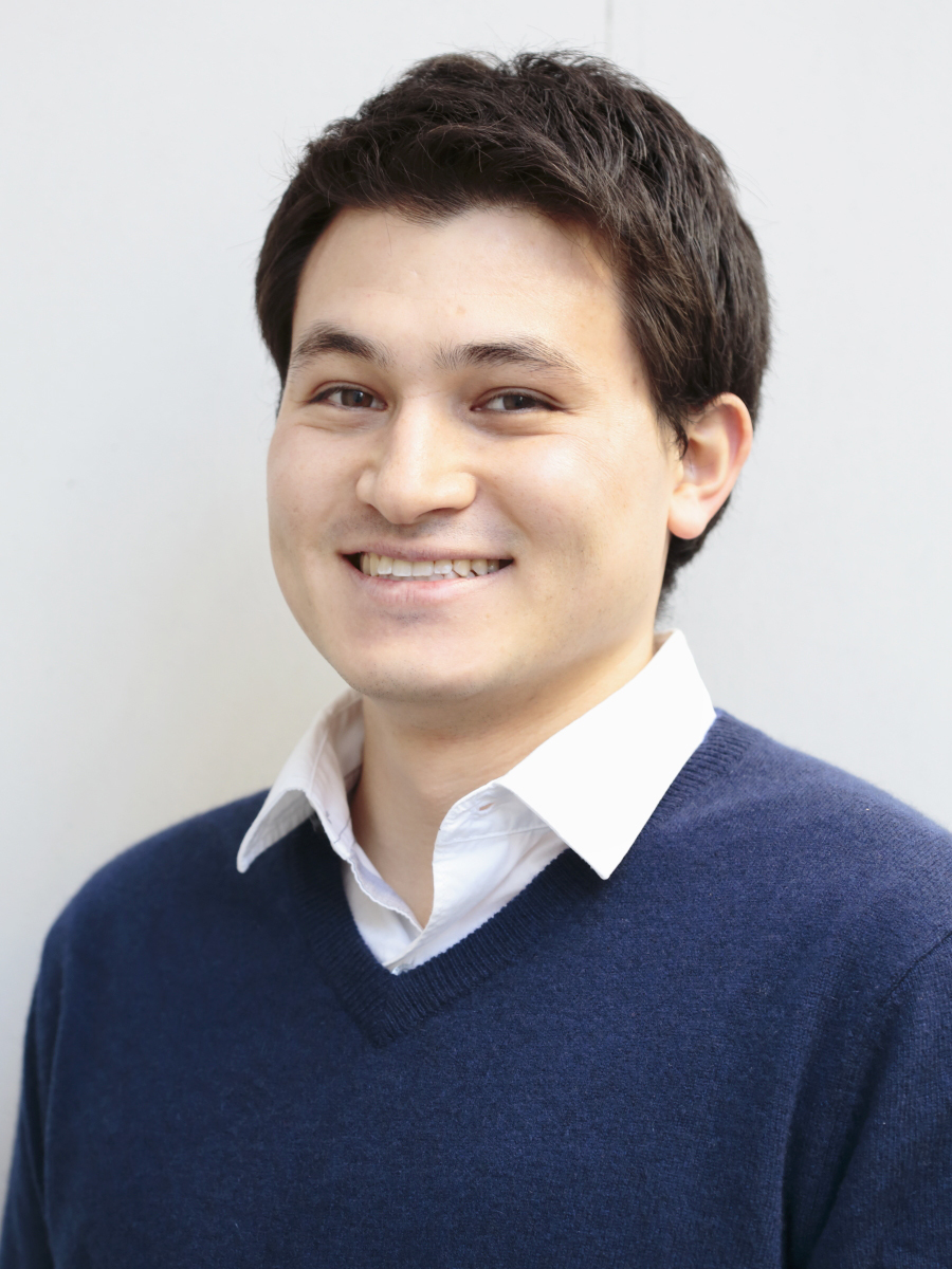 Chris Okano（24歳）外国人サラリーマン | Cheer up GROOMEN